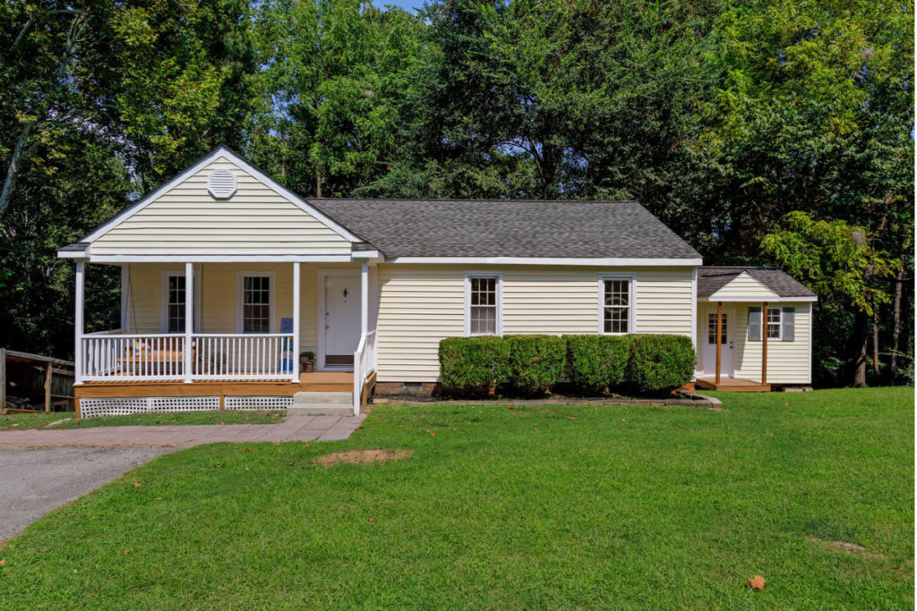 Interior Refresh, Exterior Facelift | Curbio Past Projects