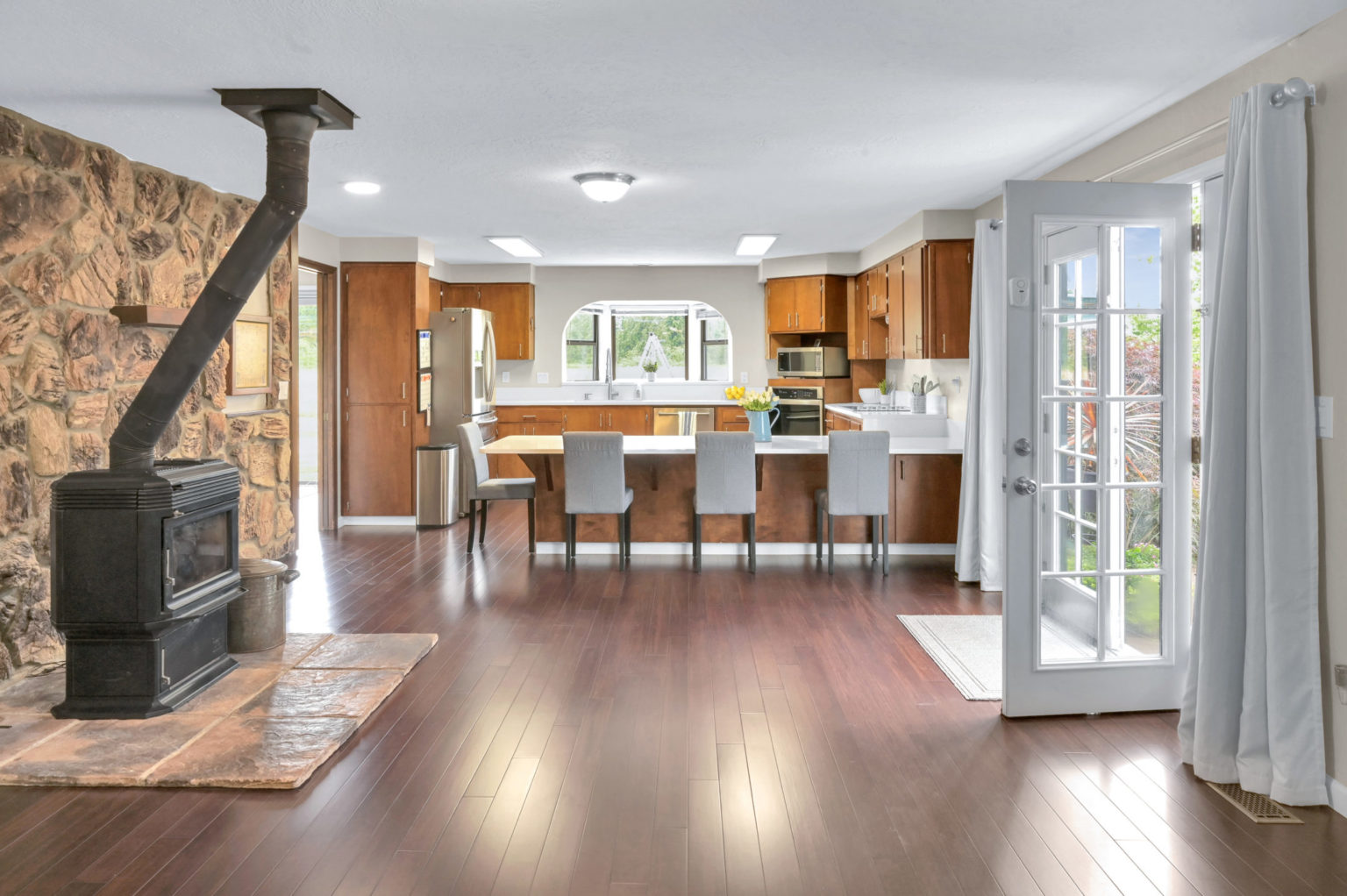 14 Tips to Refresh Your Fireplace for a Cozy Winter - Curbio