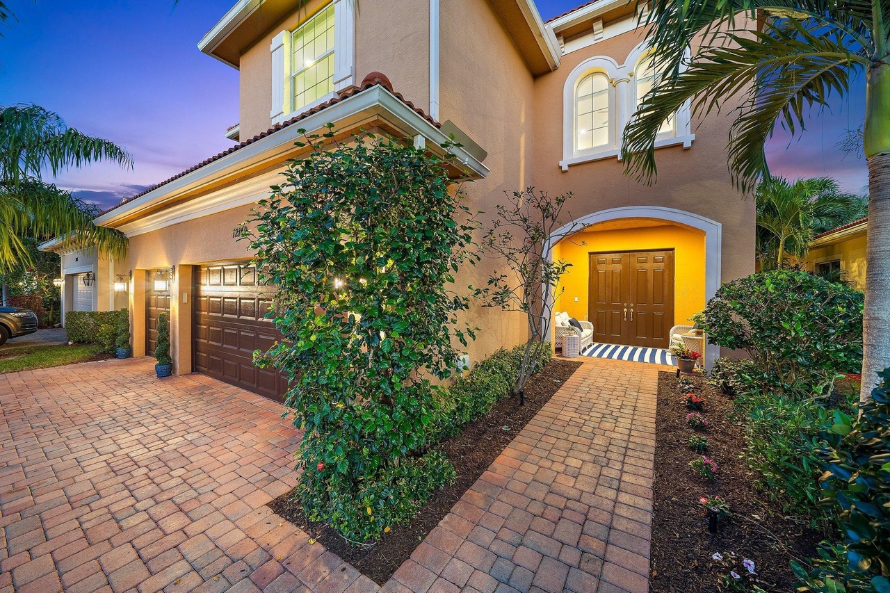 6 Landscaping Strategies to Add Instant Value to Your Home - Curbio