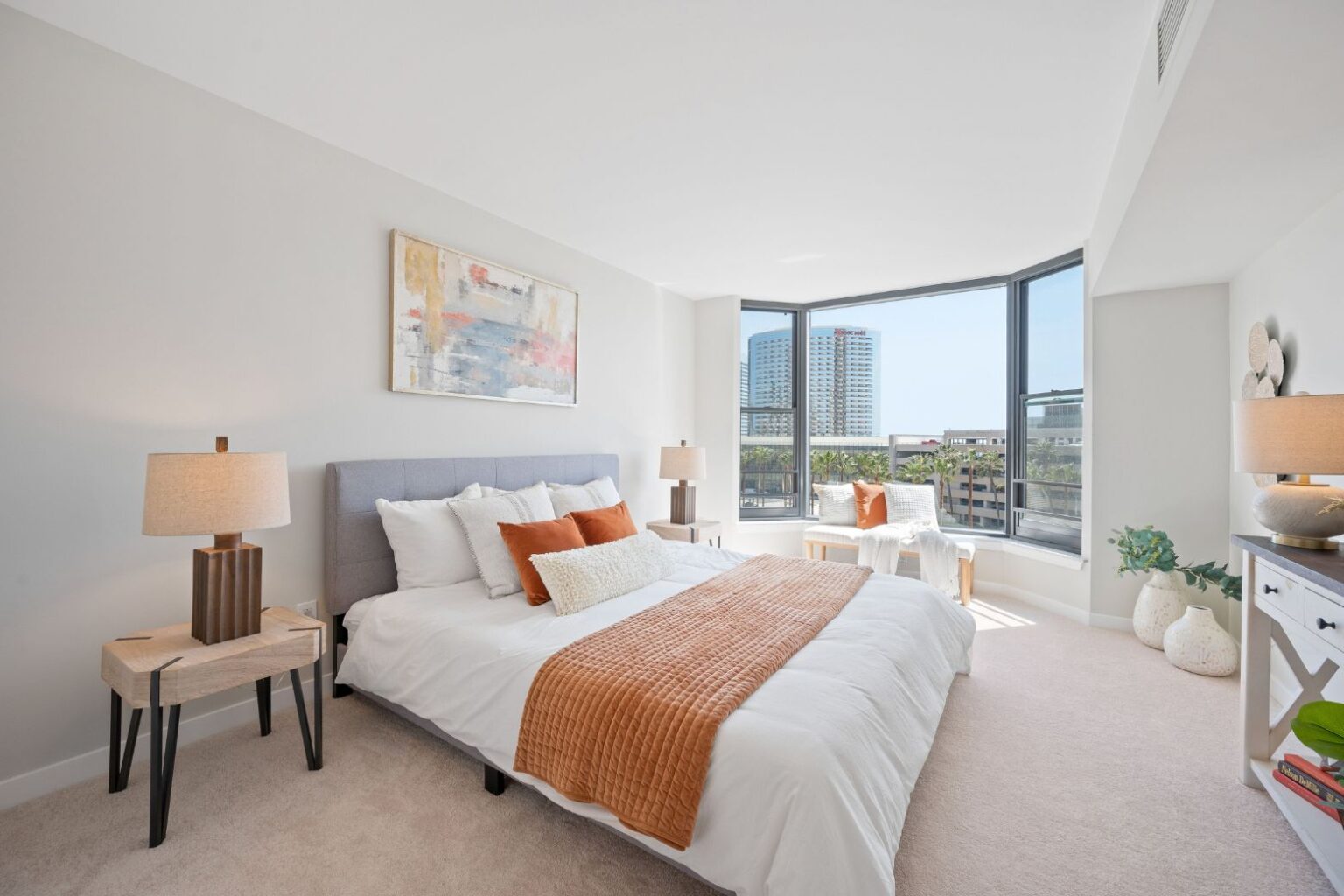 Sophisticated San Diego Refresh - Curbio Past Projects