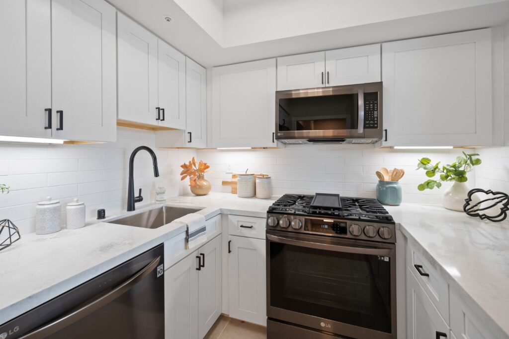 Sophisticated San Diego Refresh - Curbio Past Projects