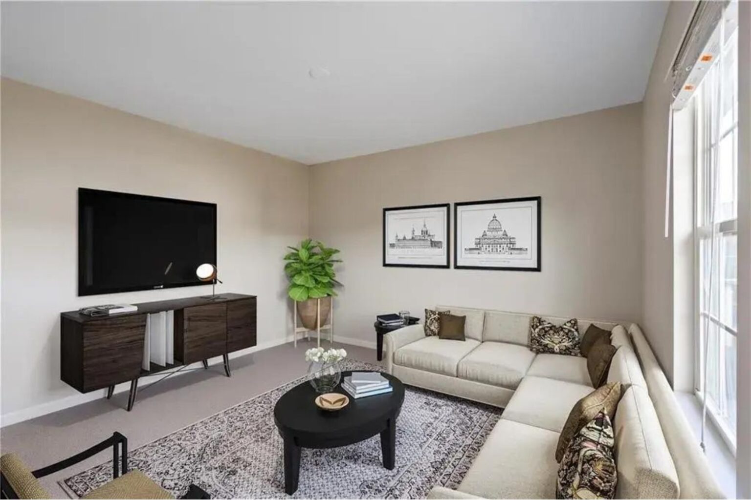 Virtual Staging: Pros, Cons, and How it Compares to Real Staging